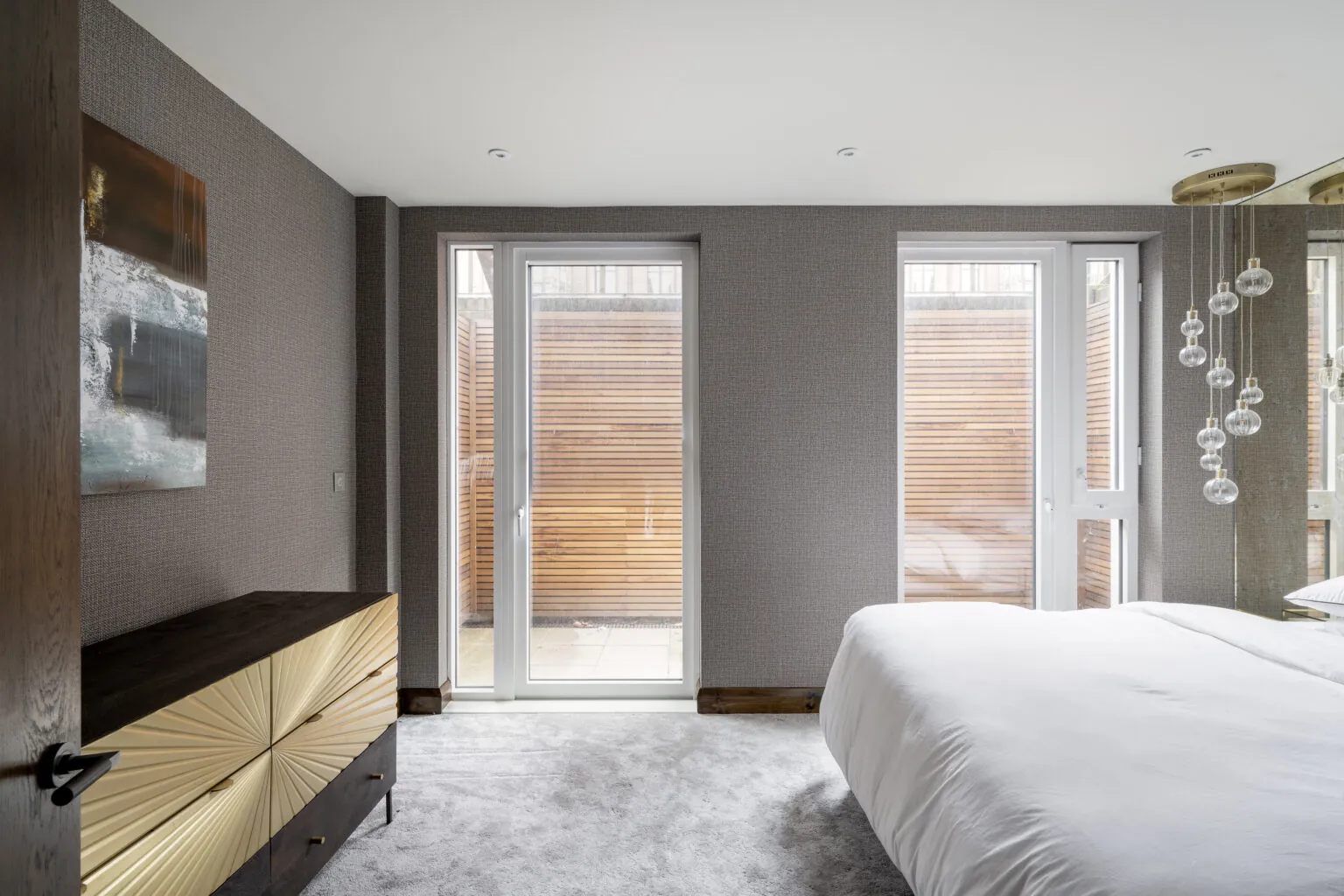 The Atrium - Luxury Holiday Apartment To Rent in London